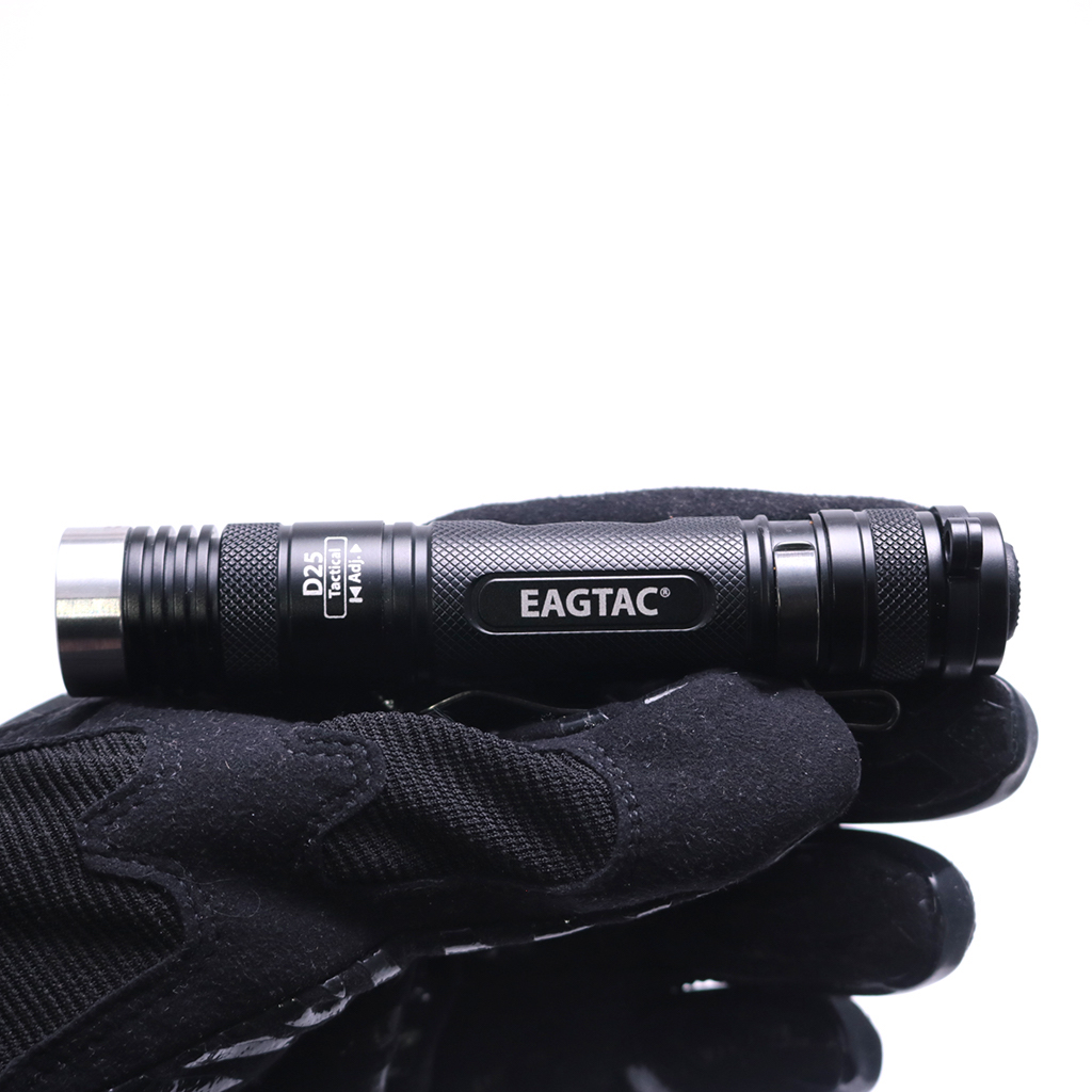 EAGLETAC・EAGTAC(イーグルタック) D25LC2 TACTICAL 18650電池搭載タクティカルライト 激安価格販売：アカリセンター