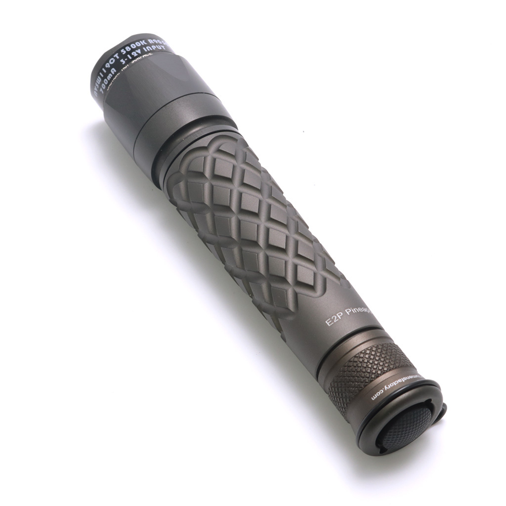 LUMENS FACTORY(ルーメンズファクトリー)E2P パイナップルボディ(SUREFIRE E2系用) 激安価格販売：アカリセンター