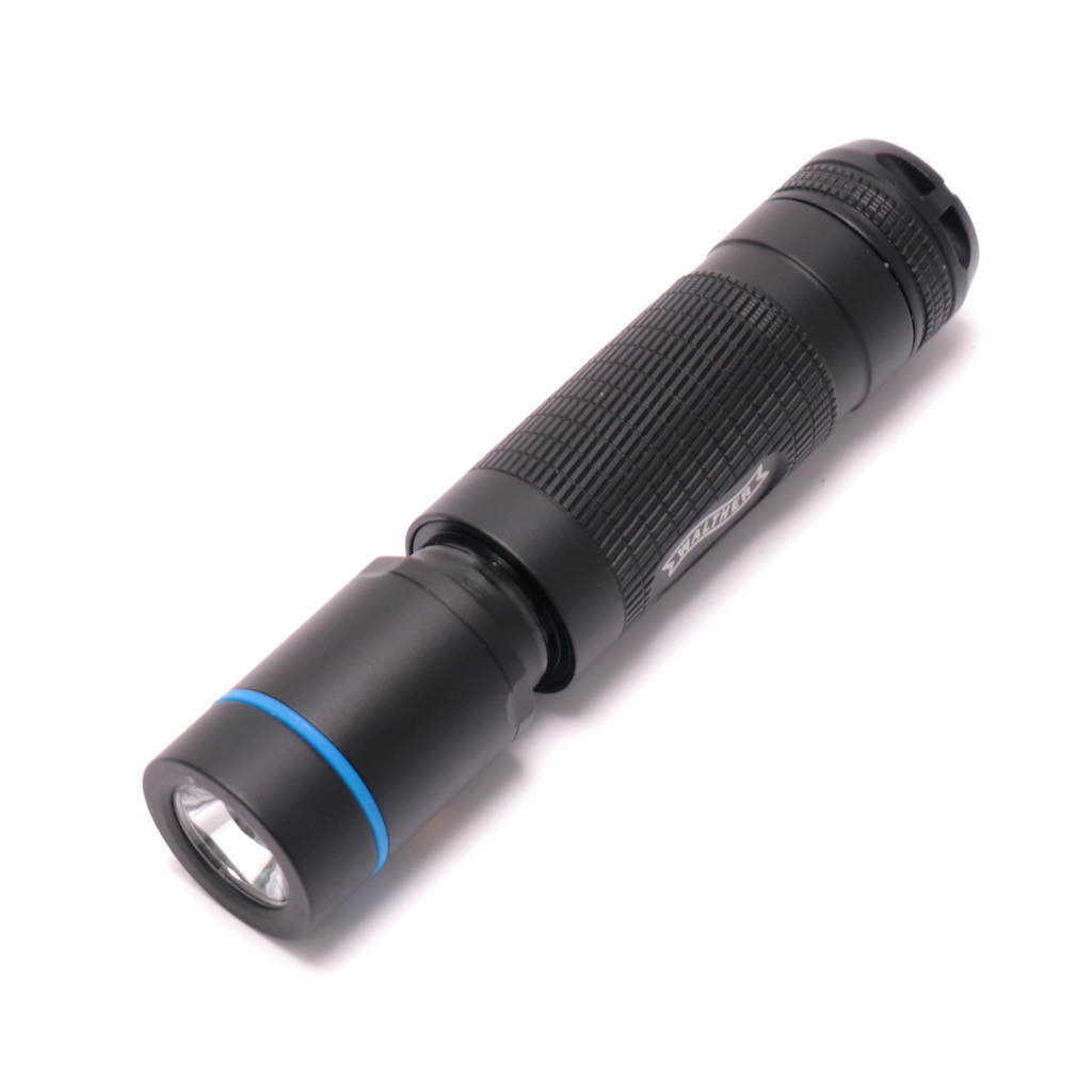 WALTHER(ワルサー) SL40 コンパクトフラッシュライト CR123A × 1 激安価格販売：アカリセンター